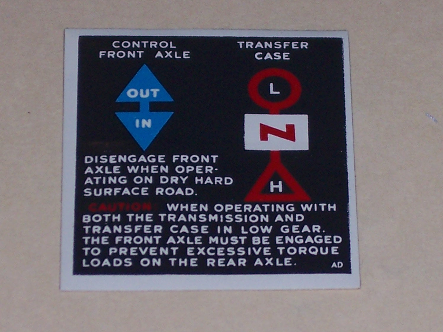 TRANSFER CASE SHIFT PATTERN DECAL – IH ONLY